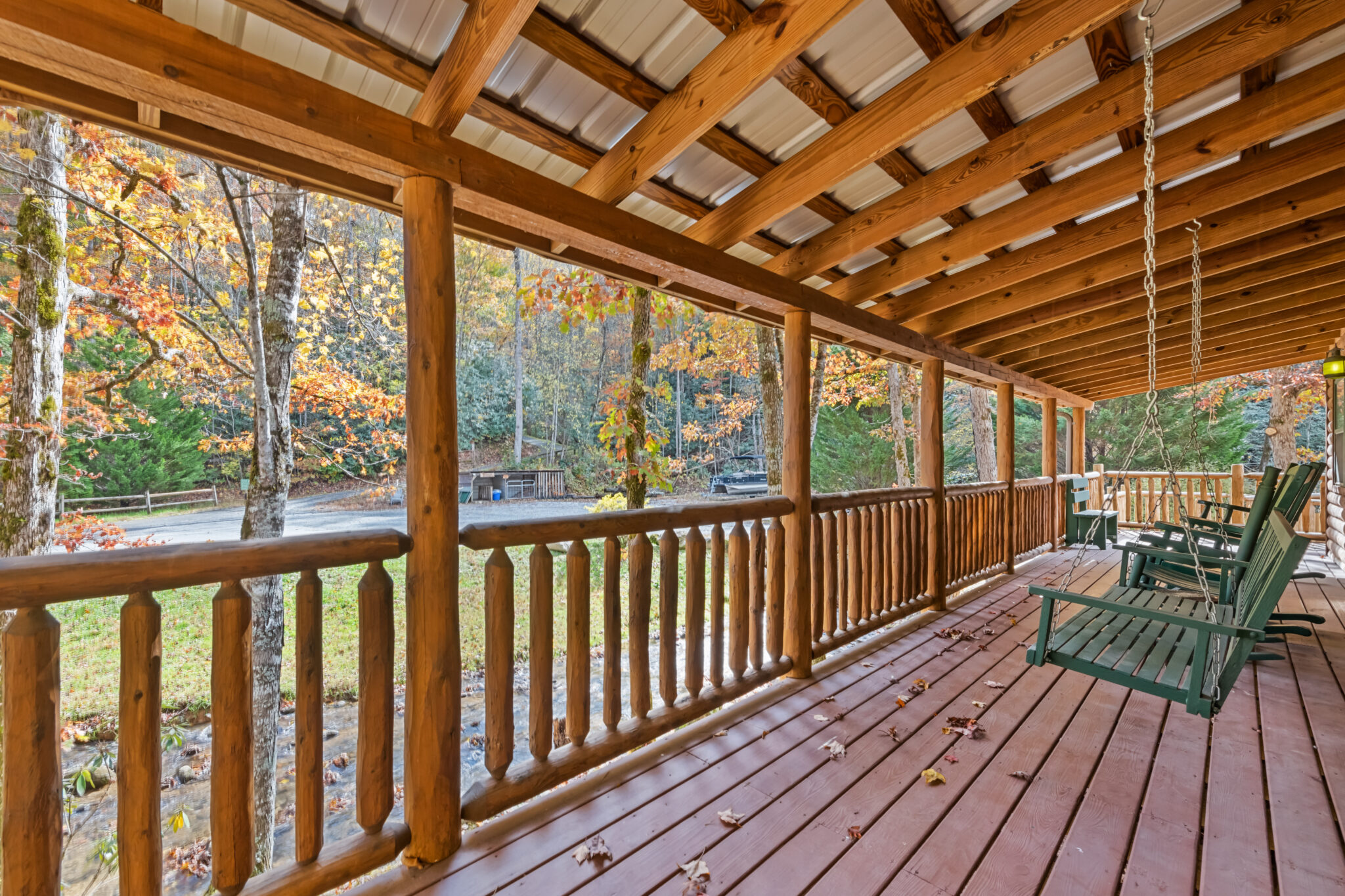 Fox Den - Lands Creek Log Cabins